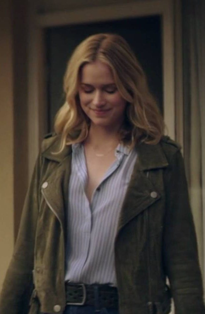 Guinevere Beck You S02 Elizabeth Lail Green Leather Jacket