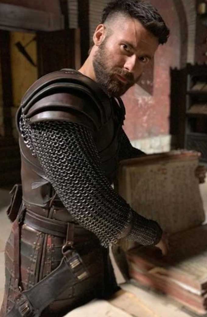 Finan The Last Kingdom S04 Leather Vest